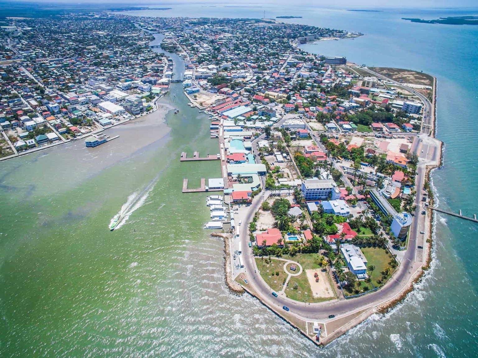 Belize City Travel Guide – Key Attractions, Tips & Must-See Sights